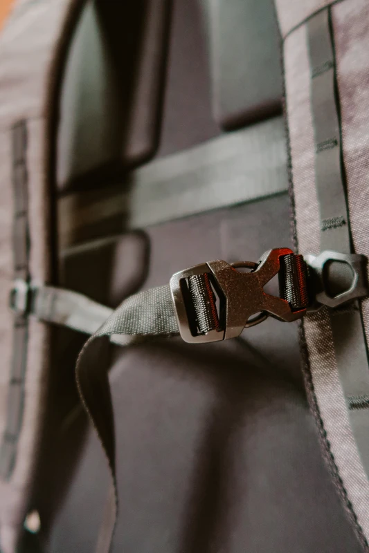 Nomatic Navigator Lite Pack REVIEW (15L): The Perfect Backpack For Outdoor Adventures